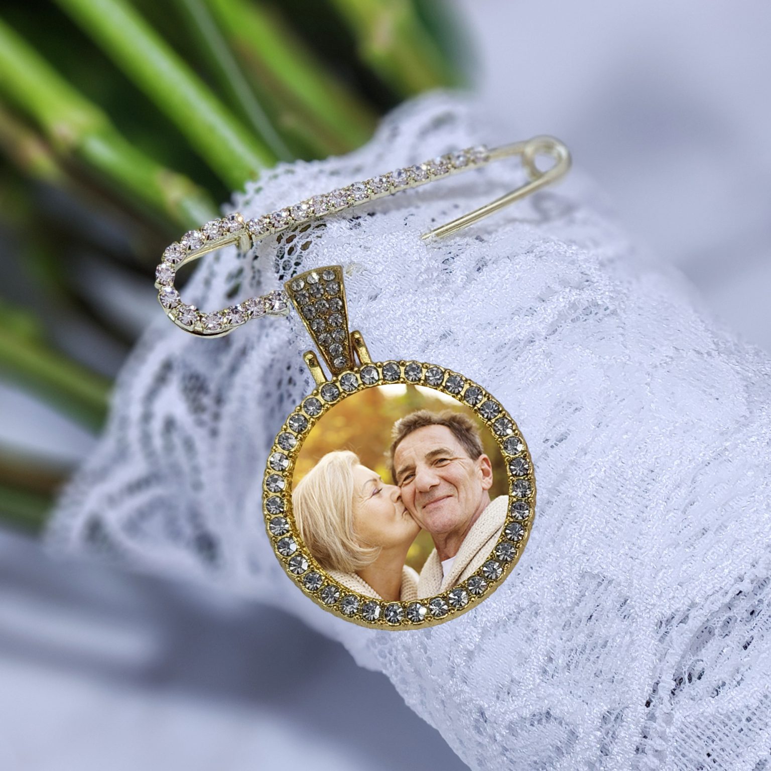 Bouquet Charm (Rhinestone Circle: Single Sided) | Savor the Memories